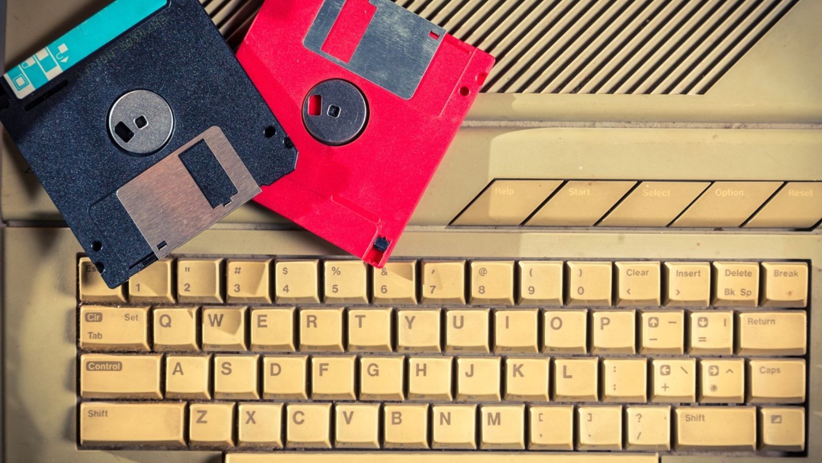 From Floppy Disks to the Cloud: A Nostalgic Look at Data Storage ...